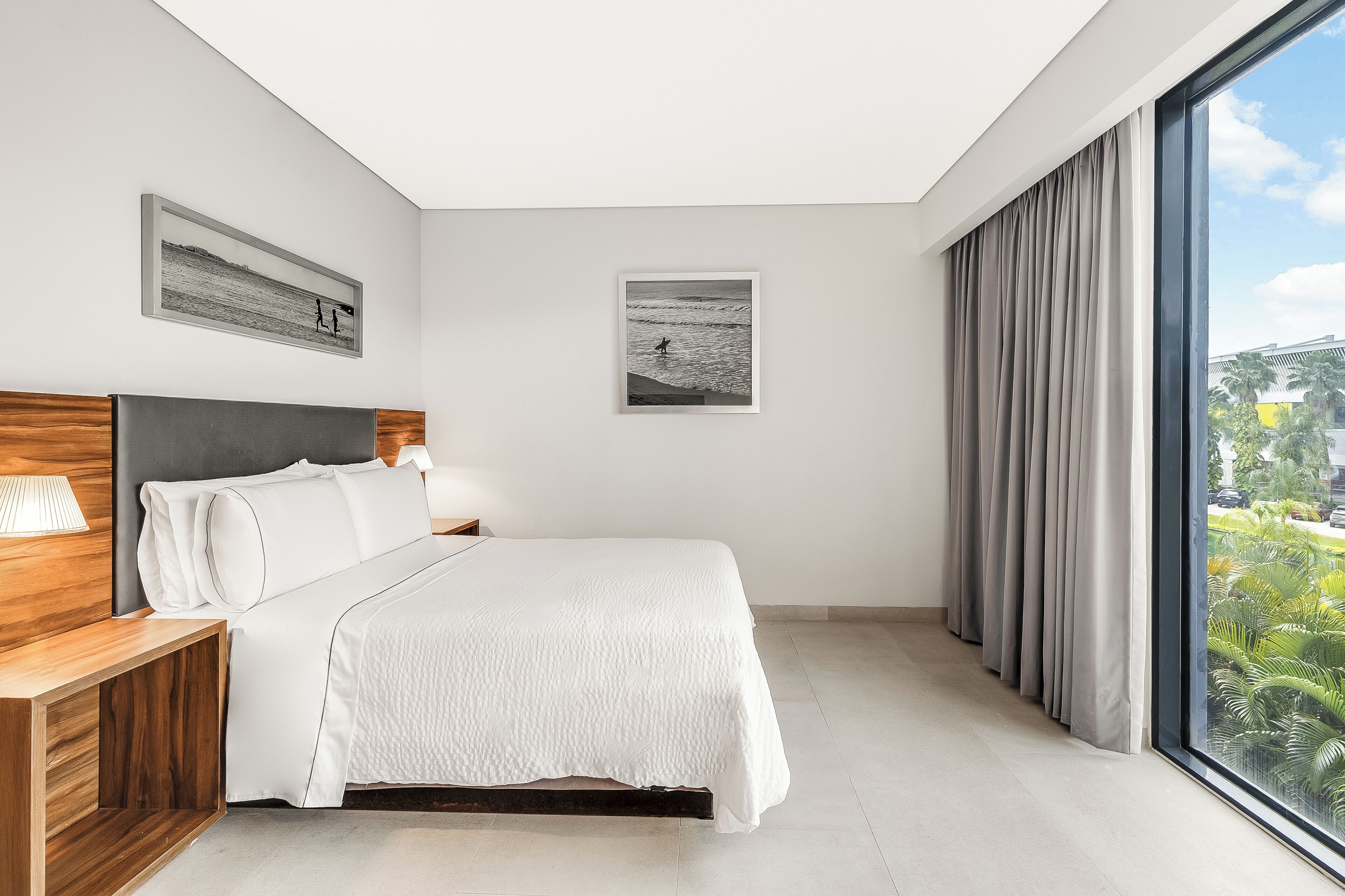 Quarto superior | Roupas de cama premium, cofres nos quartos, escrivaninha