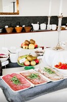 Pequeno-almoço continental diário incluído 