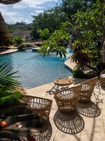 2 piscinas exteriores 