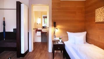 Quarto solteiro econômico, 1 cama de solteiro, para não fumantes | 1 quarto, roupas de cama antialérgicas, cofres nos quartos, escrivaninha