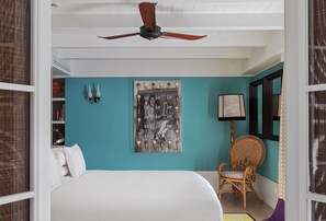 Suite, 1 quarto, vista para o pátio | Minibar, cofre no quarto, secretária, quartos insonorizados 