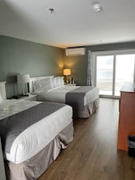 Quarto | Cortinas/cortinados opacos, Wi-fi grátis, roupa de cama fornecida 