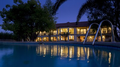 La Perla Hotel