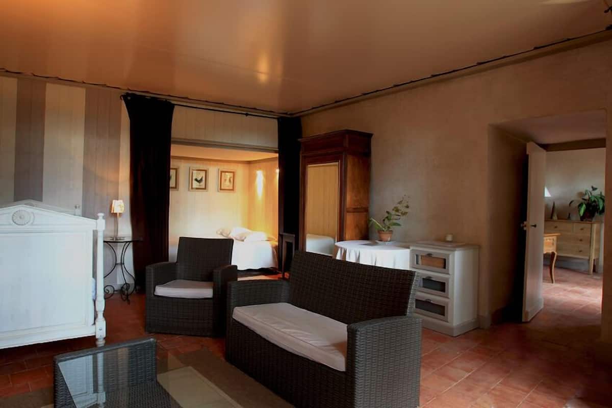 Apartamento (La Rochelière) | Roupa de alta qualidade, secretária, quartos insonorizados 