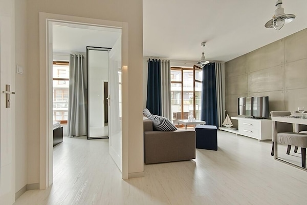 Apartamento (Sopocka Przystan II) | Sala de estar | TV de ecrã plano