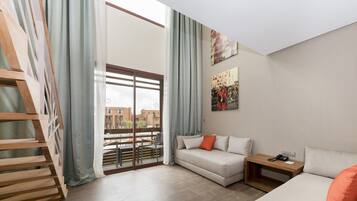 Televisor, ténis de mesa