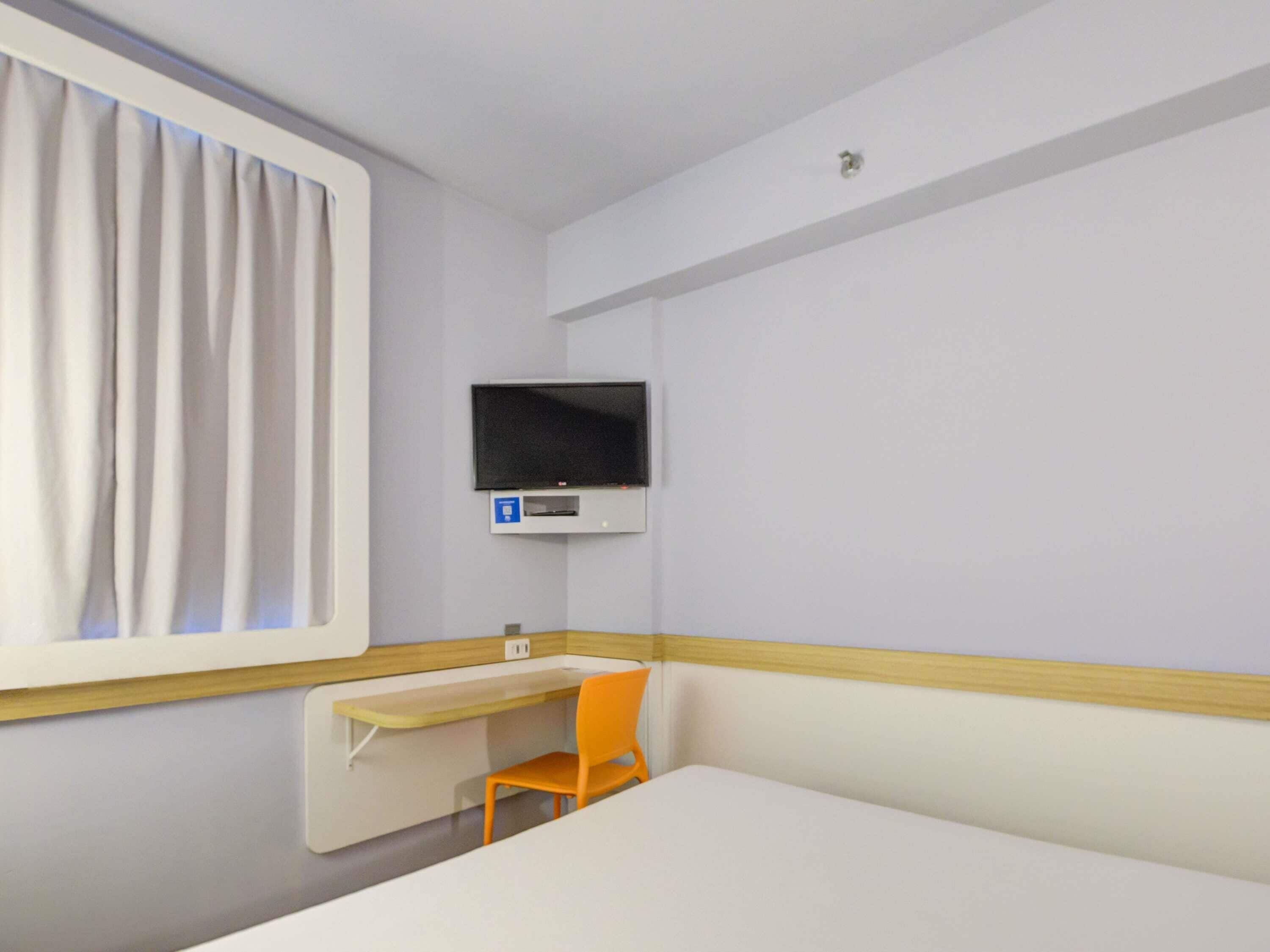 Apartamento, 1 cama de casal | Roupa hipoalergénica, secretária 