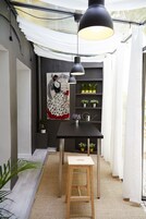 Apartamento Deluxe (Canopy) | Refeições no quarto