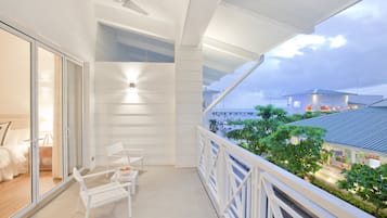 Vila com design assinado | Sacada