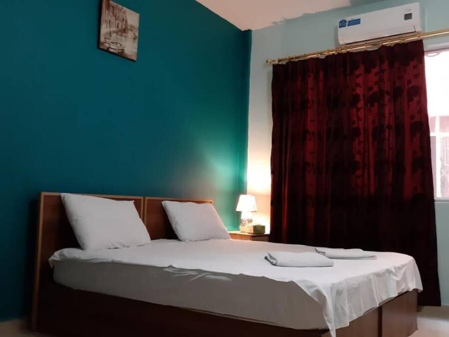 Quartos insonorizados, ferro/tábua de engomar, Wi-fi grátis