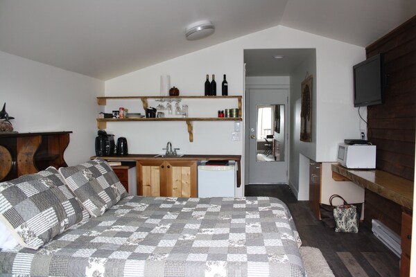 Orca Lodge - Vancouver Island