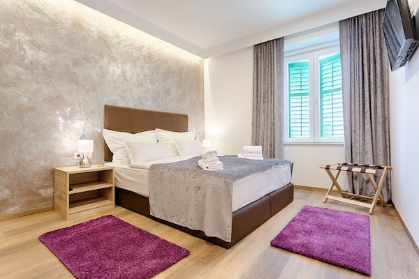 Central Pearl By Nono Ban - Split