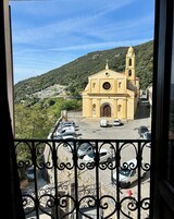 Quarto Triplo Básico | Vista do quarto