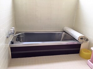 Banheira de hidromassagem interior