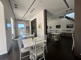 Pequeno-almoço continental diário incluído 