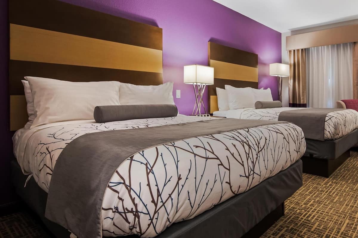 Secretária, quartos insonorizados, ferro/tábua de engomar, Wi-fi grátis