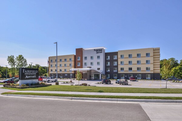 Fairfield Inn & Suites By Marriott St. Joseph - Saint Joseph, MO