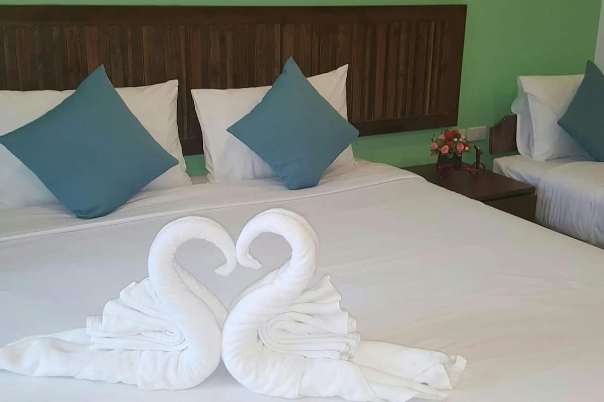 Cofre no quarto, secretária, Wi-fi grátis, roupa de cama fornecida