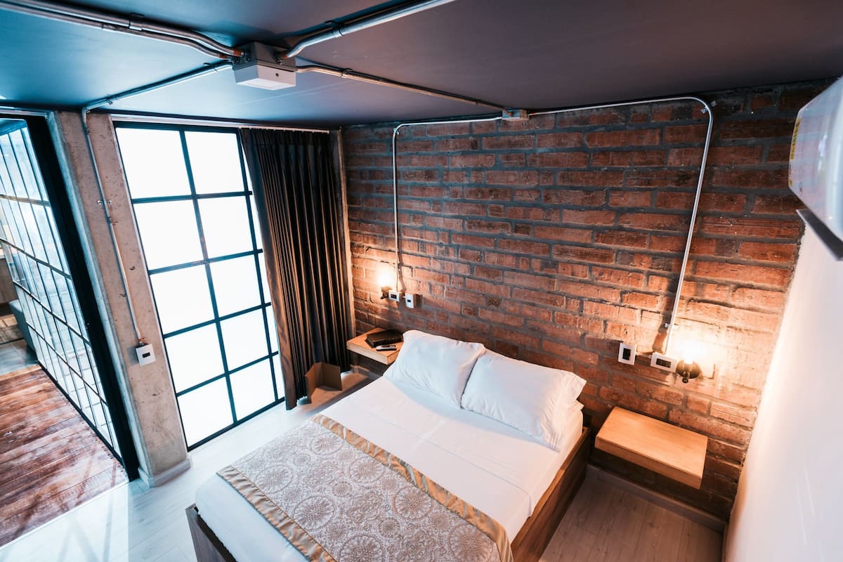 Apartamento Standard, 1 quarto | 1 quarto, minibar, secretária, ferro/tábua de engomar