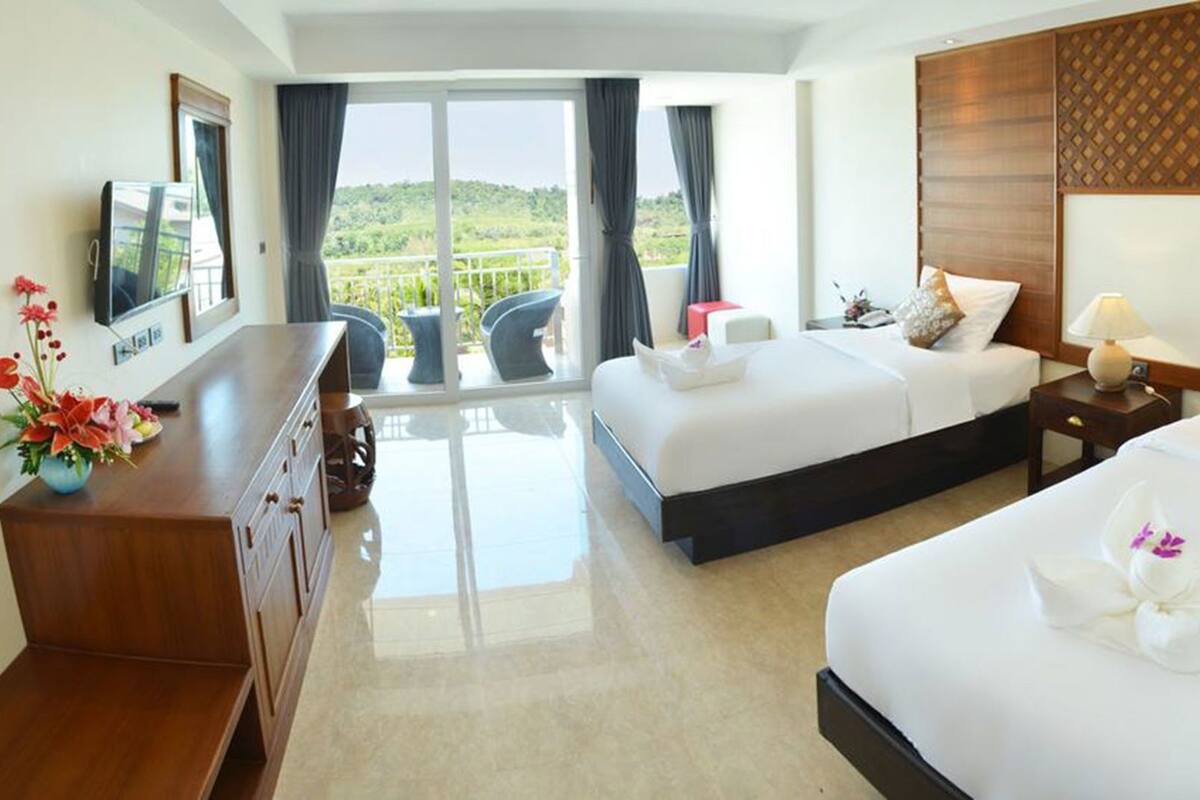 Ferros/tábuas de passar roupa, Wi-Fi de cortesia, roupa de cama