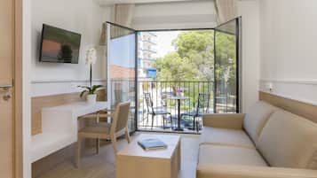 Suite Júnior, vista para o jardim | Roupa de alta qualidade, minibar, cofre no quarto
