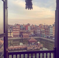 Quarto superior, 1 cama King, terraço, vista para a montanha | Sacada