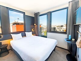 Quarto Standard, 1 cama de casal | Cofre no quarto, quartos insonorizados, Wi-fi grátis 