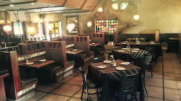 Café da manhã, almoço e jantar