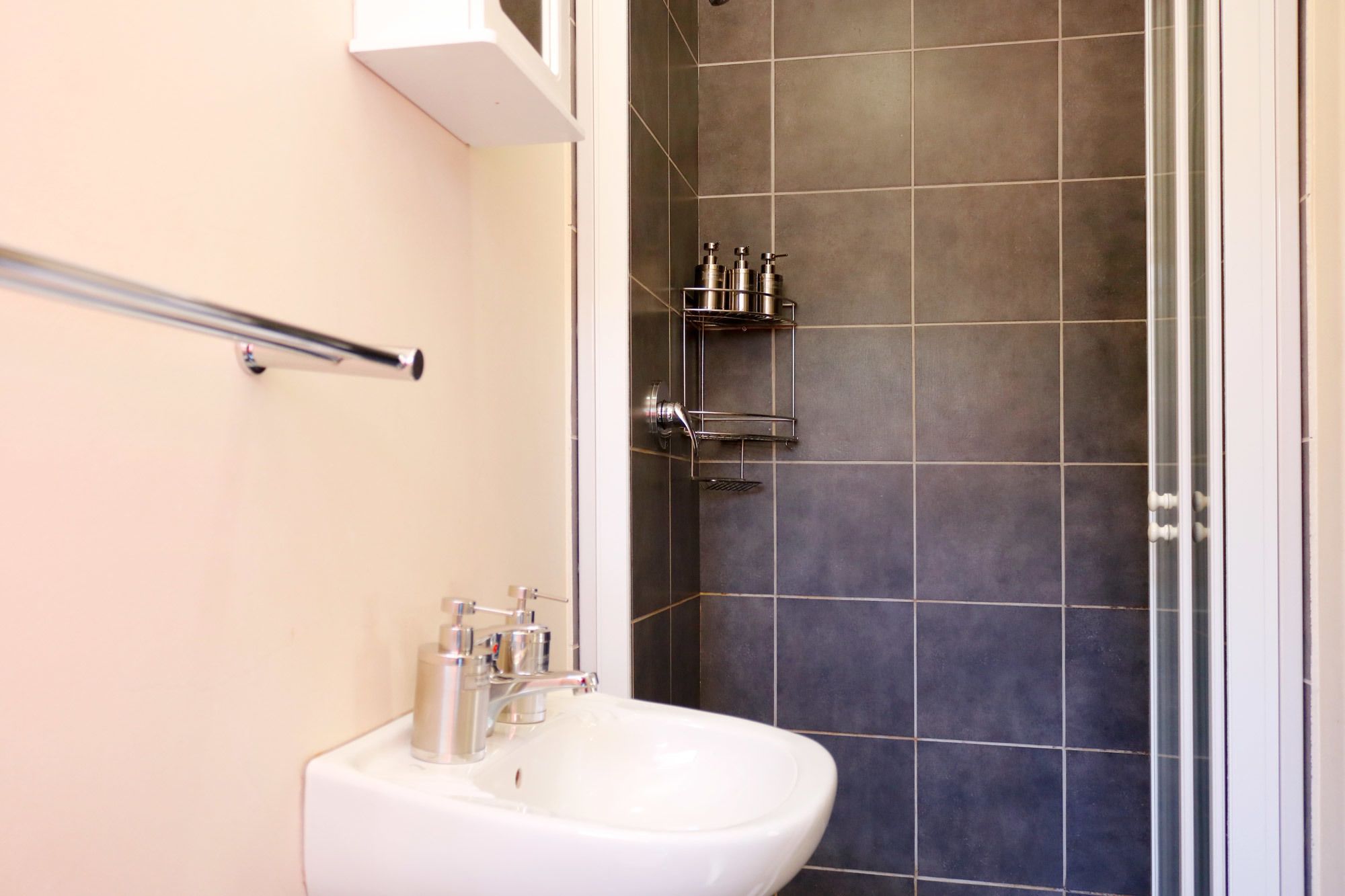 Quarto básico, 1 quarto | Banheiro