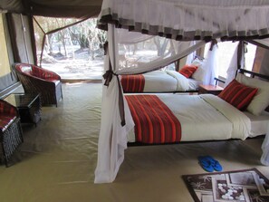 Quarto duplo luxo, 2 camas de solteiro | Cofres nos quartos, roupa de cama