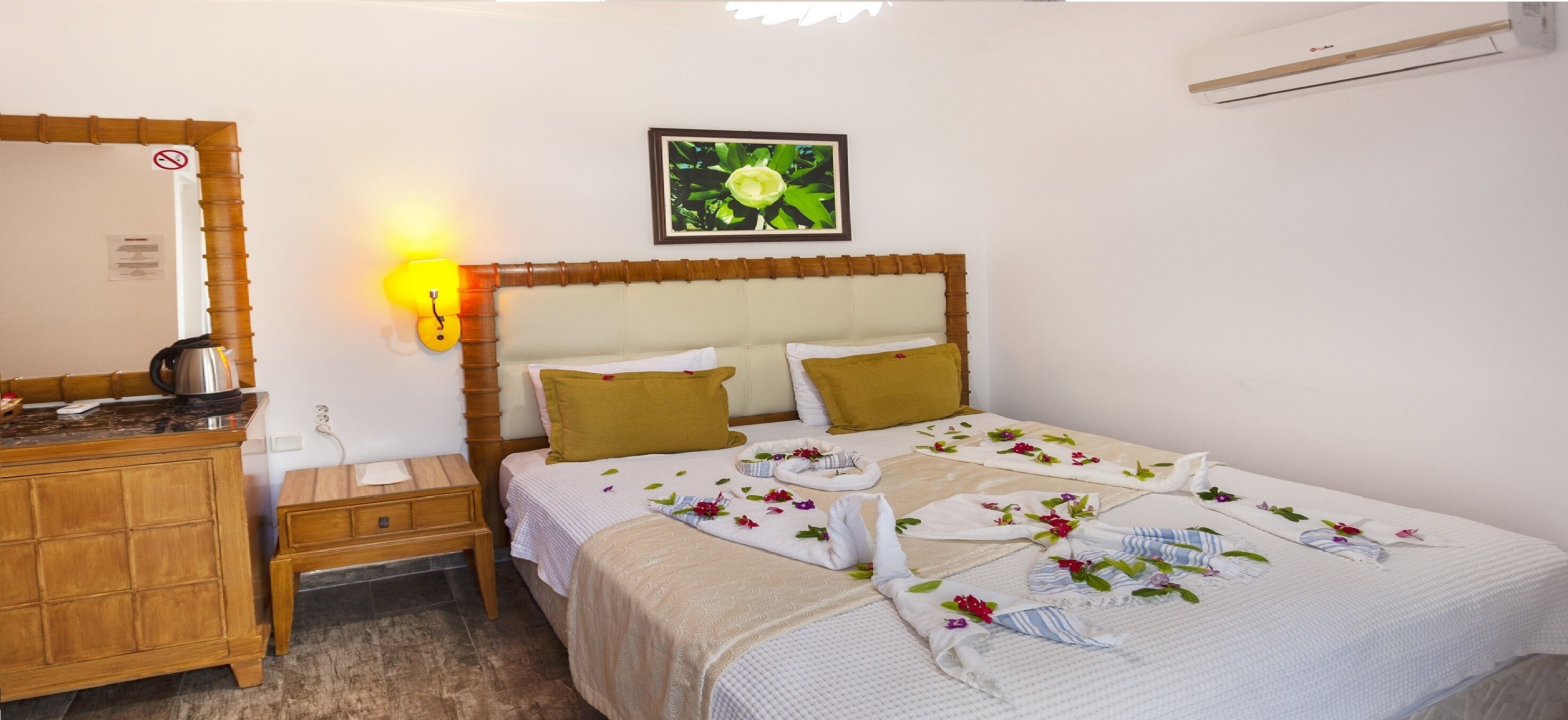 London Hotel, Fethiye| Hotels.com