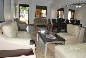 Quarto Familiar | Lounge executivo