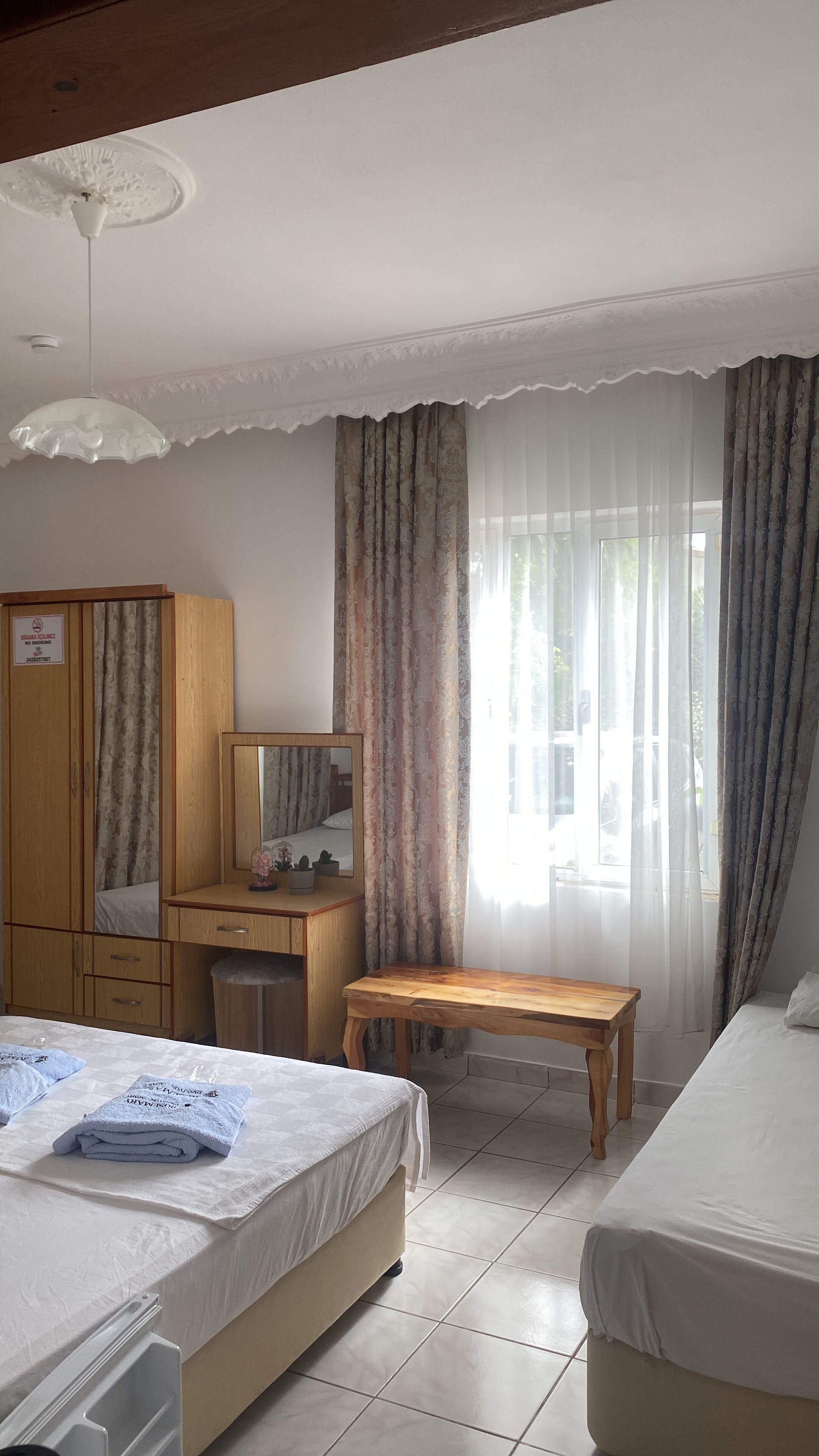 Roupas de cama premium, frigobar, individualmente decorados