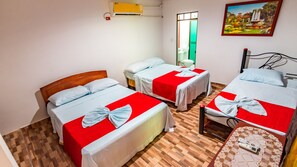 Quarto Familiar | Com decoração personalizada, Wi-fi grátis, roupa de cama fornecida 