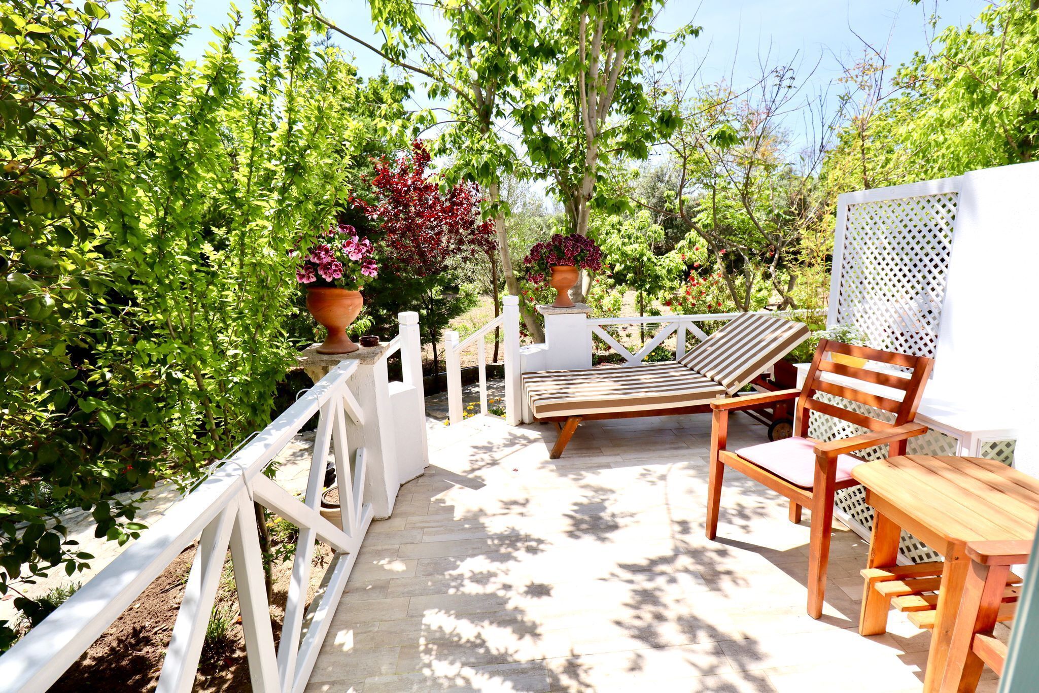 Quarto casal, varanda, vista para o jardim | Terraço/pátio