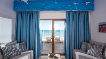 Suíte júnior, vista para o mar | 1 quarto, cofres nos quartos, espaço de trabalho para notebook