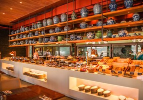 Café da manhã com buffet grátis todos os dias