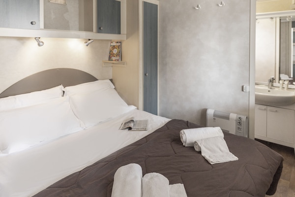 Chalé | 1 quarto, cofres nos quartos, berços (sobretaxa), roupa de cama