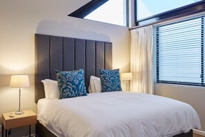 Villa de Luxo, 4 quartos, vista para o oceano | 4 quartos, cofre no quarto, ferro/tábua de engomar, Wi-fi grátis 