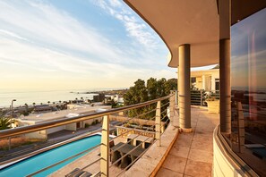 Vila superluxo, 4 quartos, vista para o oceano | Terraço/pátio