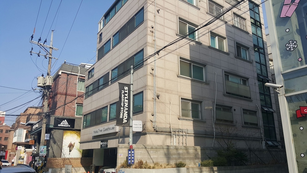 Happy Tree Guesthouse - Hostel - Seoul