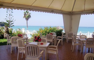 Café da manhã, almoço e jantar