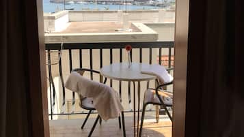 Quarto casal clássico, vista para o mar | Terraço/pátio