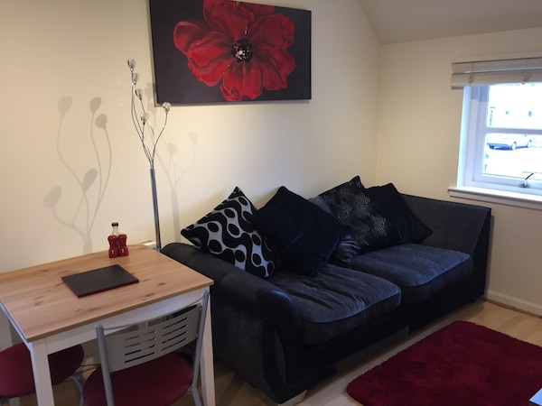 6 Varis Apartments - Forres