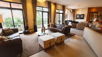 Televisor LED de 32 polegadas com canais por cabo, televisor