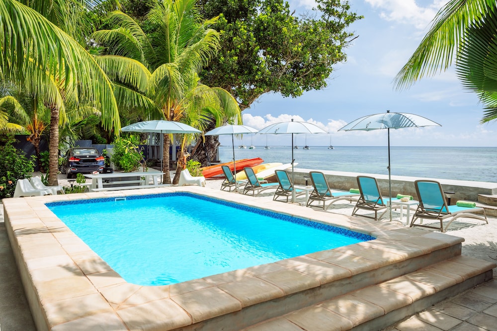 Le Nautique Luxury Beachfront Apartments - Seychelles