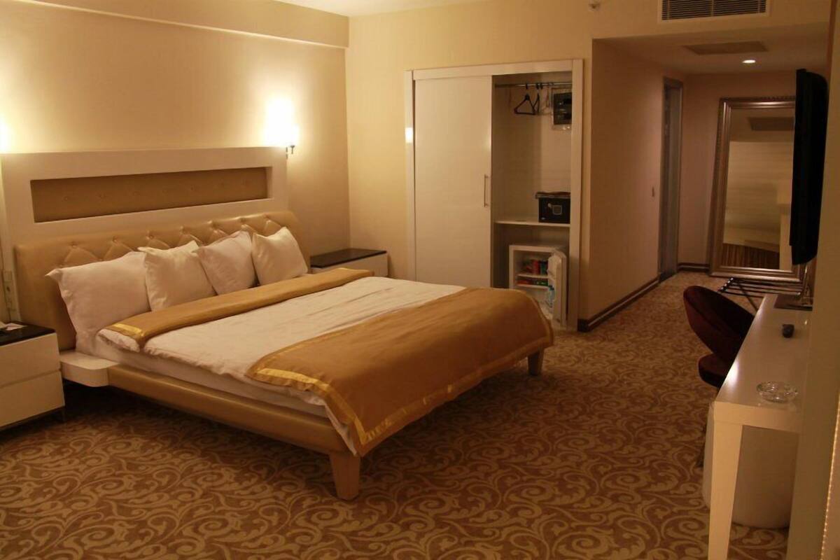 Suite | Minibar, cofre no quarto, quartos insonorizados, Wi-fi grátis 