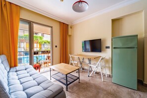 Apartamento, sacada | Roupas de cama premium, Wi-Fi de cortesia, roupa de cama