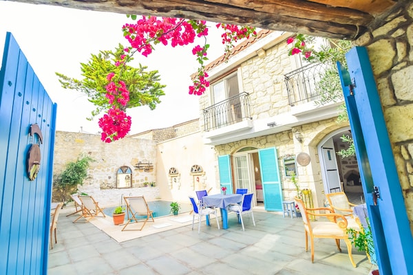 Alacati Asmalı Konak Otel - Ilıca