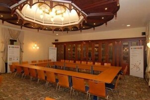 Um polibã, artigos de higiene pessoal grátis, toalhas fornecidas, sabão 